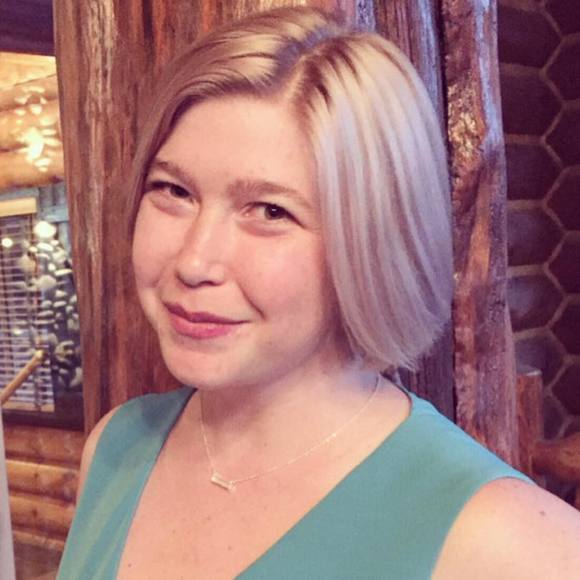 Chelsey's Closet (@chelseygensel) | Poshmark